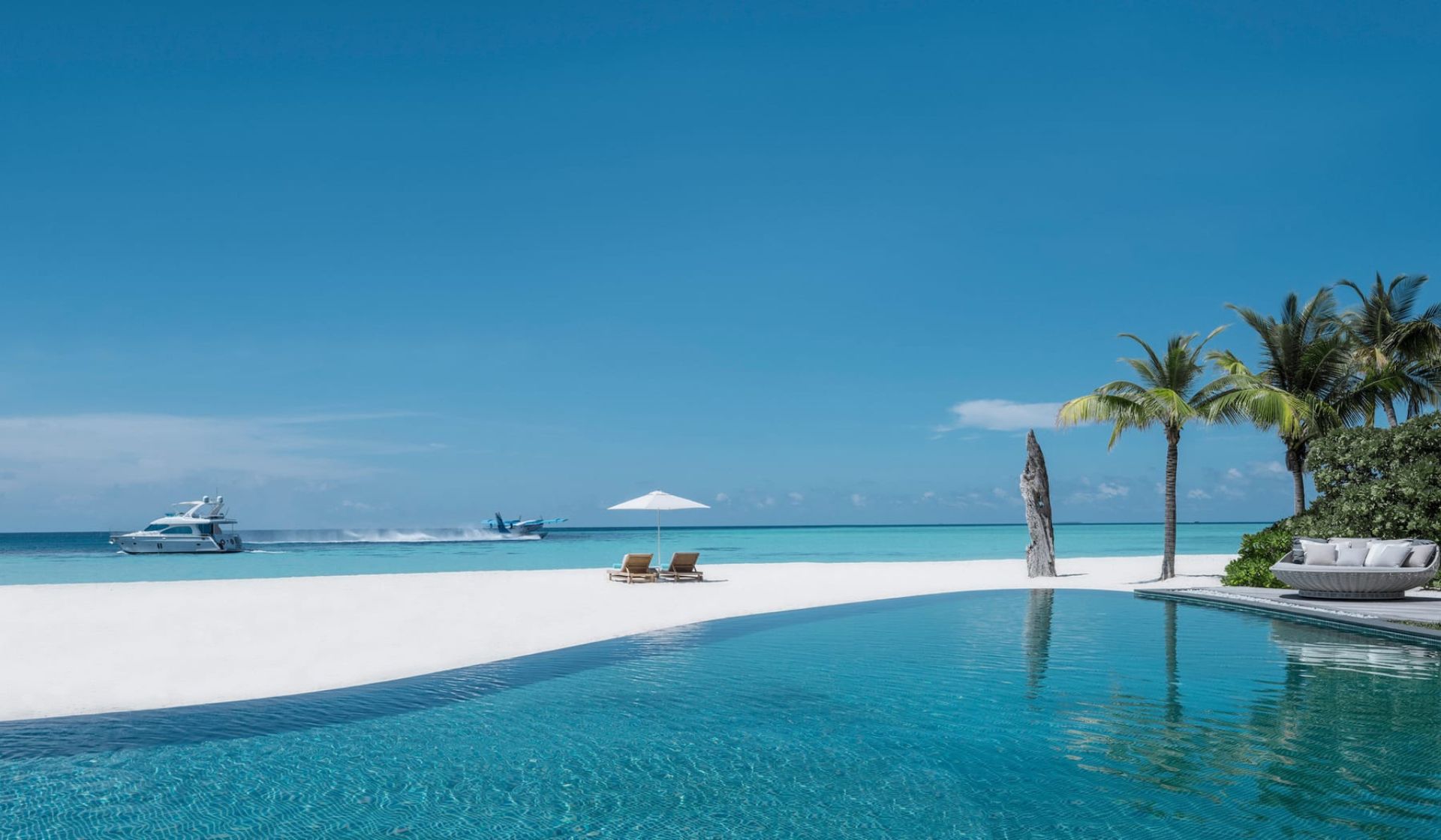 The World's Most Incredible Infinity Pools - The Handbook