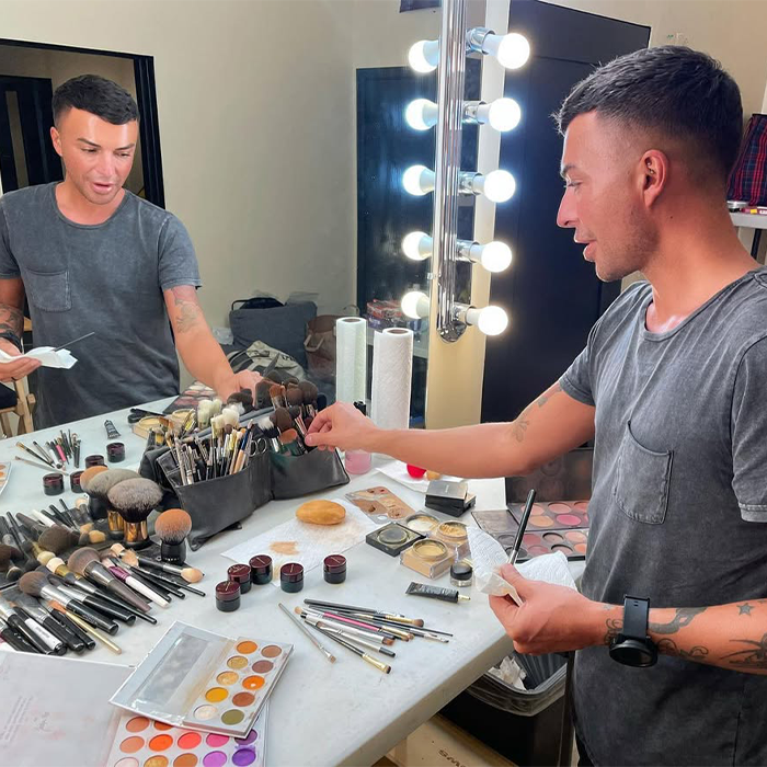 RuPaul’s Makeup Artist Raven Talks Beauty, Drag & Queer Power This ...