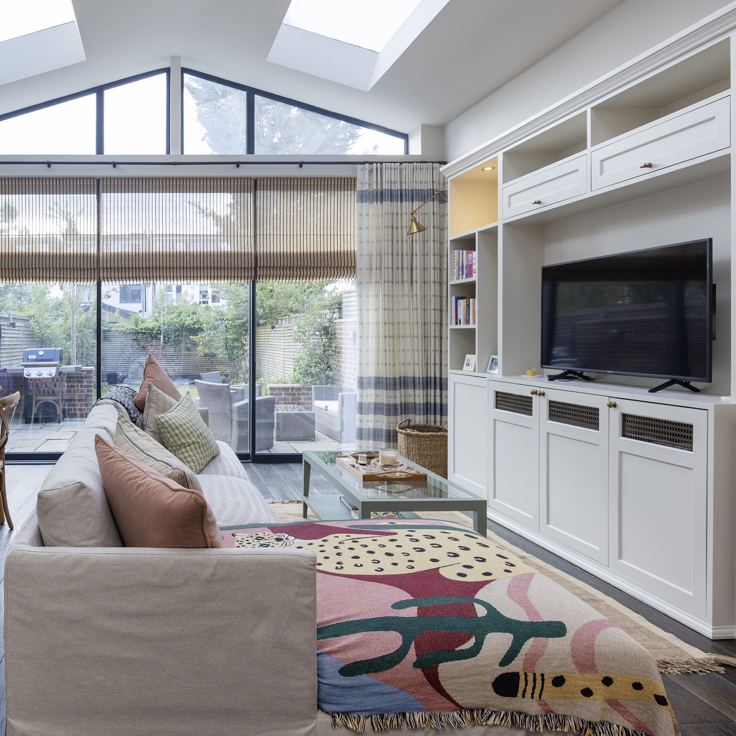 5 Great Home-Share Alternatives To Airbnb - The Handbook