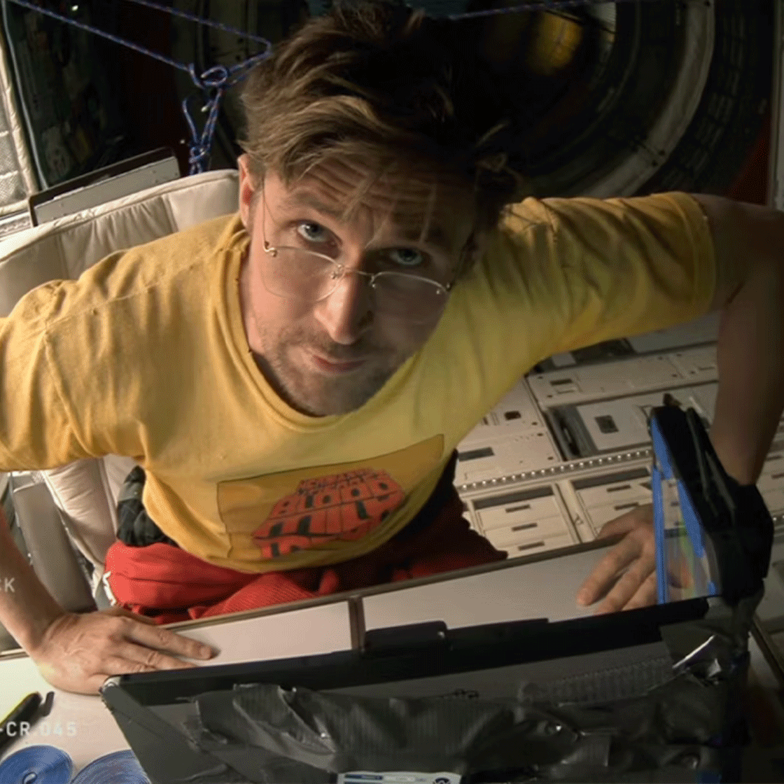 How To Nail 90s Britpop Fashion - The Handbook