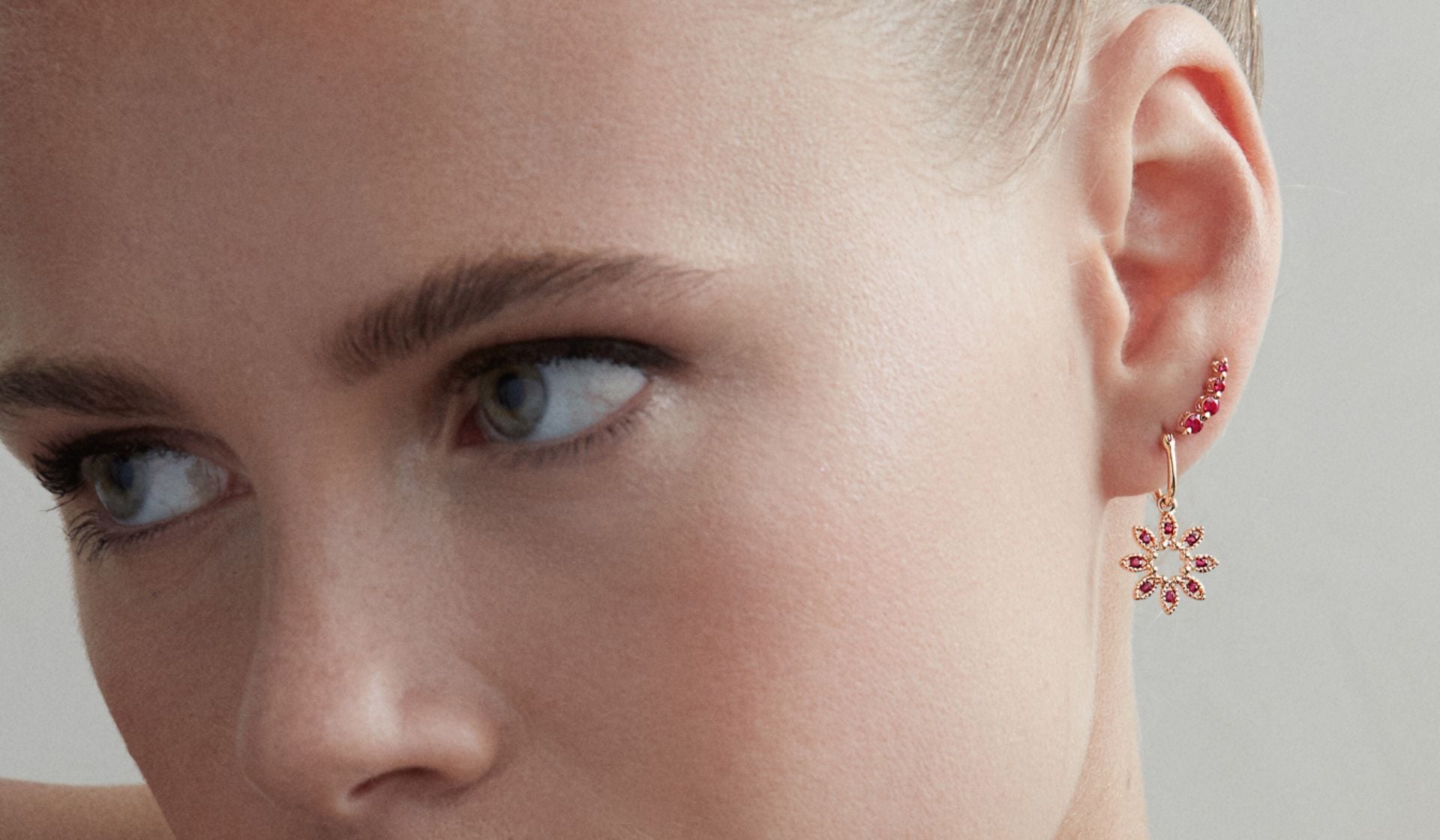 How To Identify Dating Red Flags In The Early Stages - The Handbook