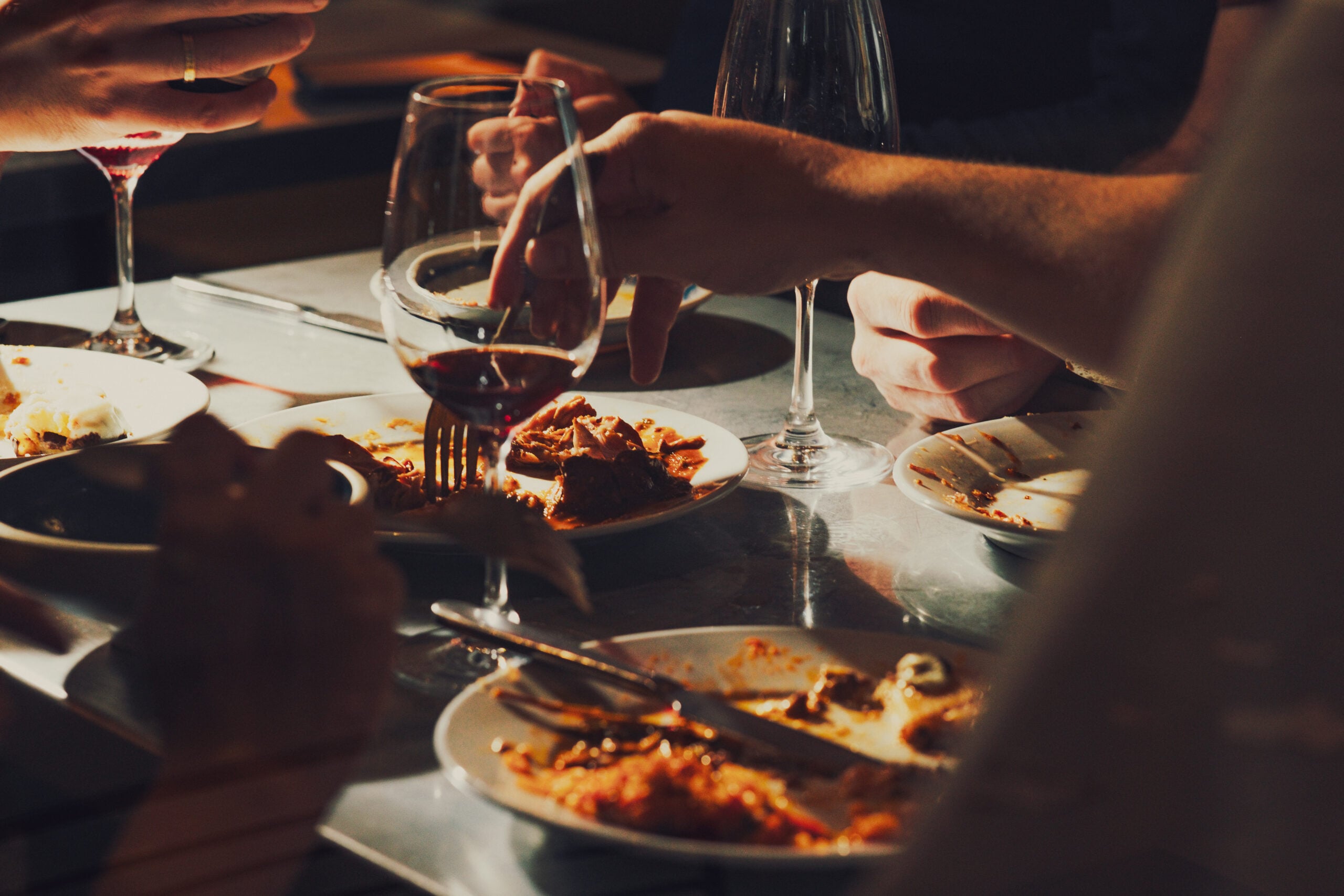 The Rise Of Lottie Tomlinson From Makeup Artist To Beauty Powerhouse - The Handbook