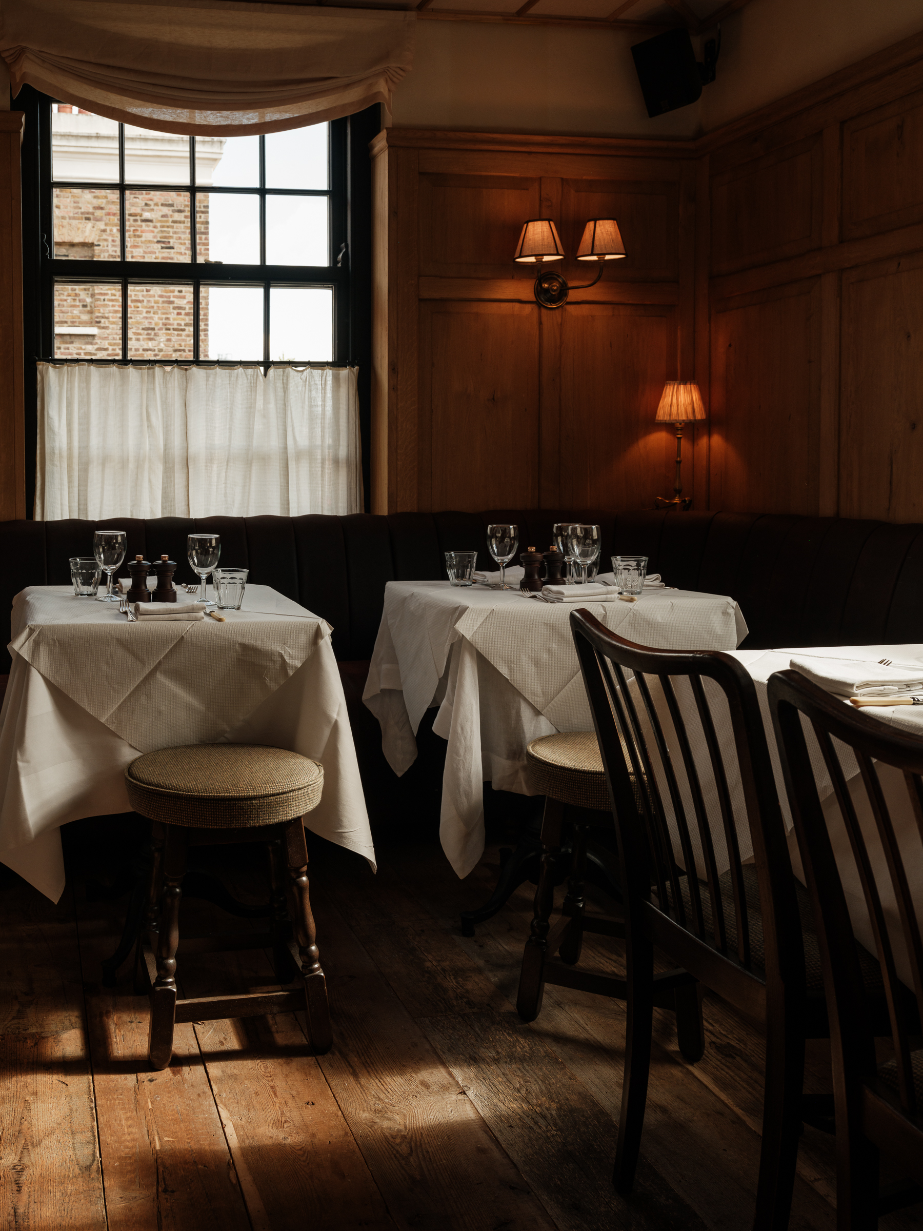 An Honest Review Of The Hart Pub In Marylebone With Pictures